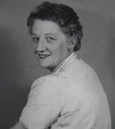 Lucy Walker's popularity reaches new heights - Wyndham Books